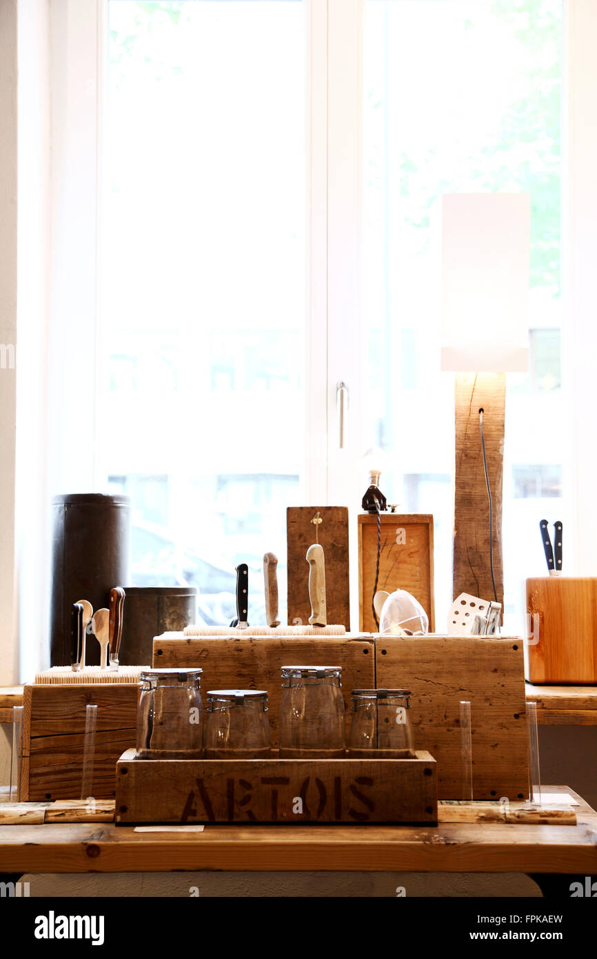 Rustic store front hi-res stock photography and images - Alamy