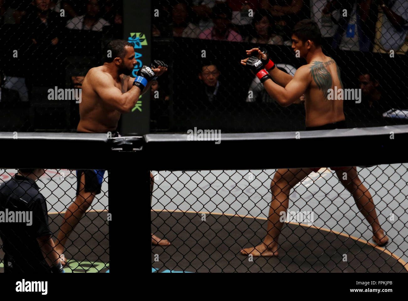Yangon, Myanmar. 18th Mar, 2016. Mixed Martial Arts (MMA) fighter Aung ...