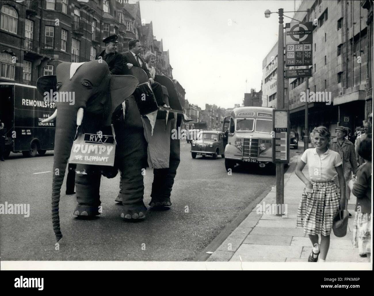 1959 - Dumpy the elephant street car fake animal wheels © Keystone ...