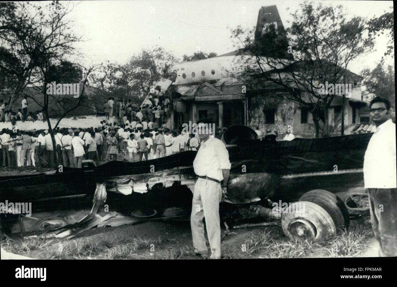 1973 - Indian Airlines Avro trainer-plane which crashed into a house in ...