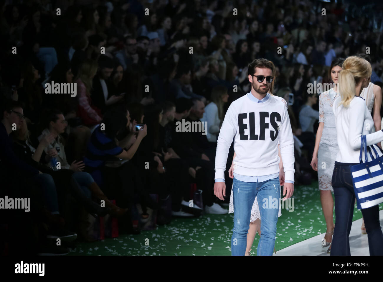 Male model on catwalk clothes hi-res stock photography and images - Alamy