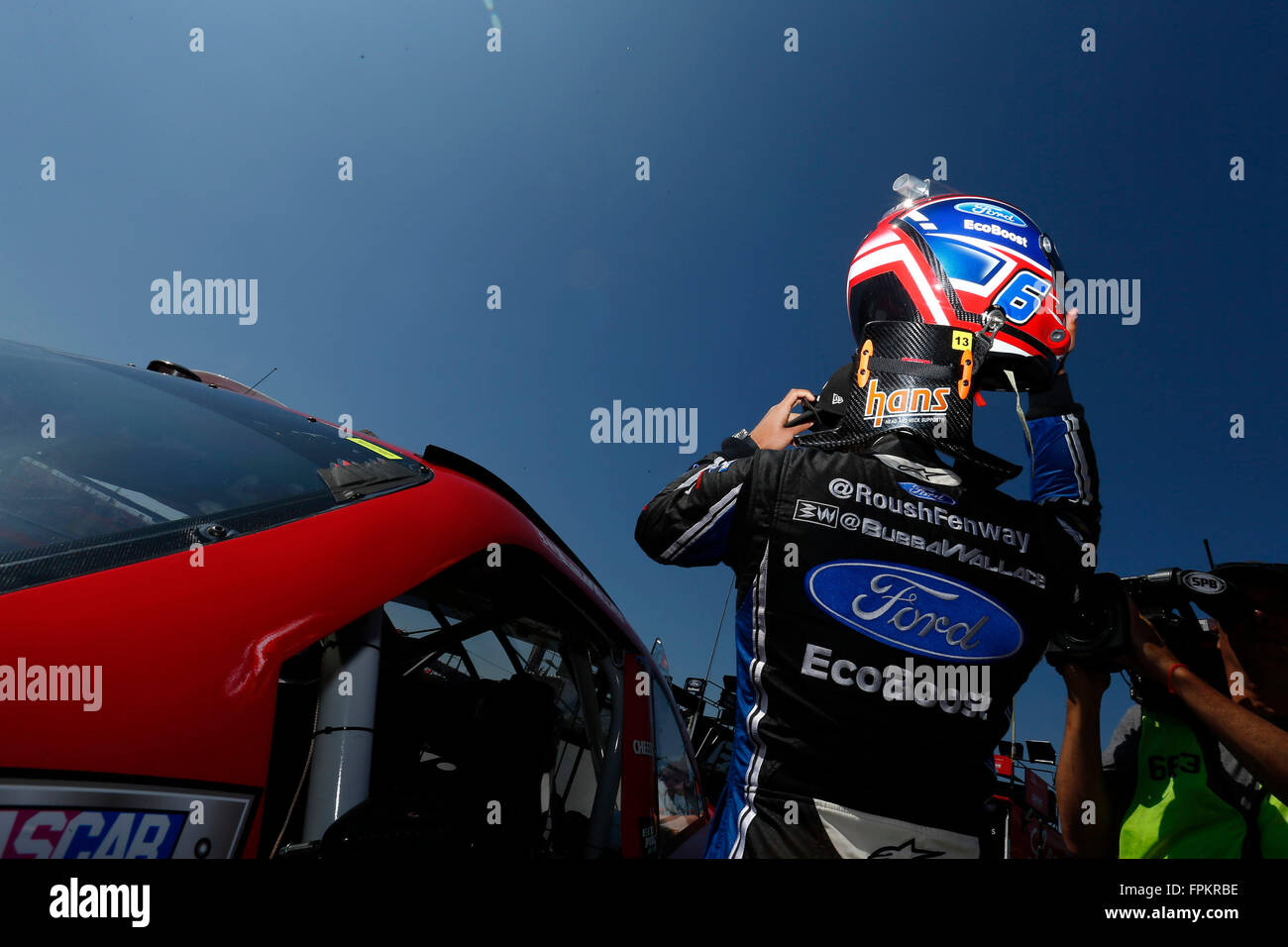 Fontana, CA, USA. 18th Mar, 2016. Fontana, CA - Mar 18, 2016: Darrell ...