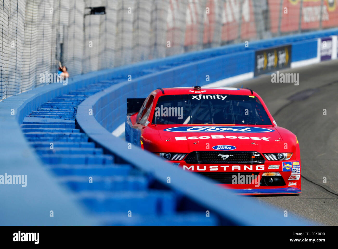 Fontana, CA, USA. 18th Mar, 2016. Fontana, CA - Mar 18, 2016: Darrell ...