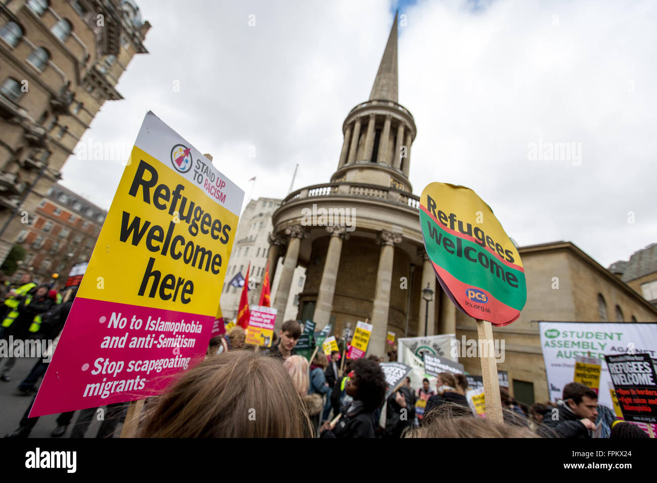 Racism protest hi-res stock photography and images - Alamy