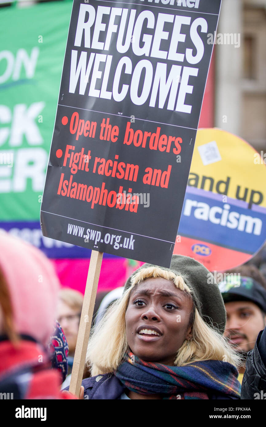 Refugees welcome banner uk hi-res stock photography and images - Alamy
