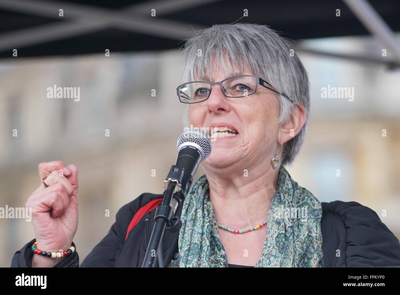 Julie Ward High Resolution Stock Photography and Images - Alamy