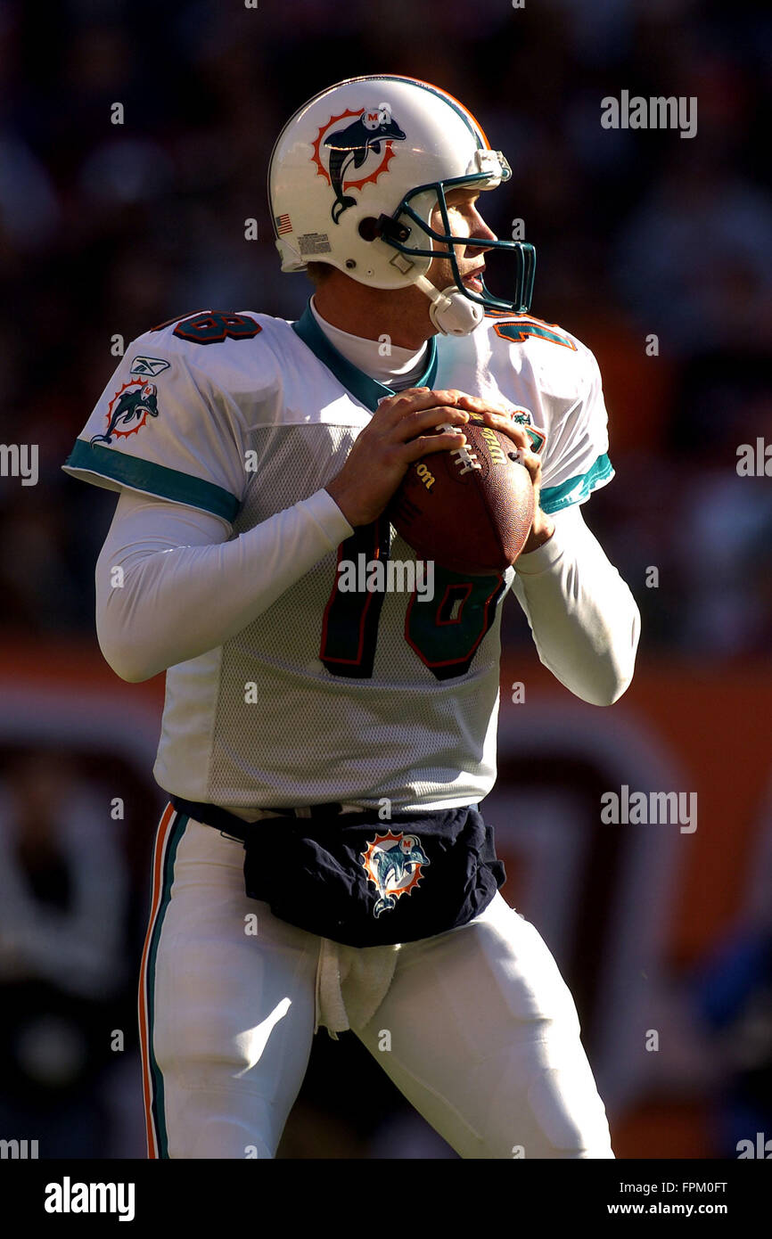 Cleveland, Ohio, USA. 20th Nov, 2005. Miami Dolphins quarterback Sage ...
