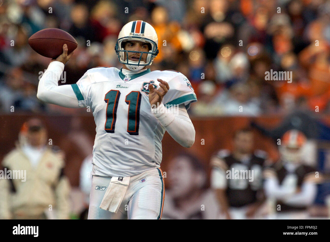 Cleveland, Ohio, USA. 20th Nov, 2005. Miami Dolphins quarterback Gus ...