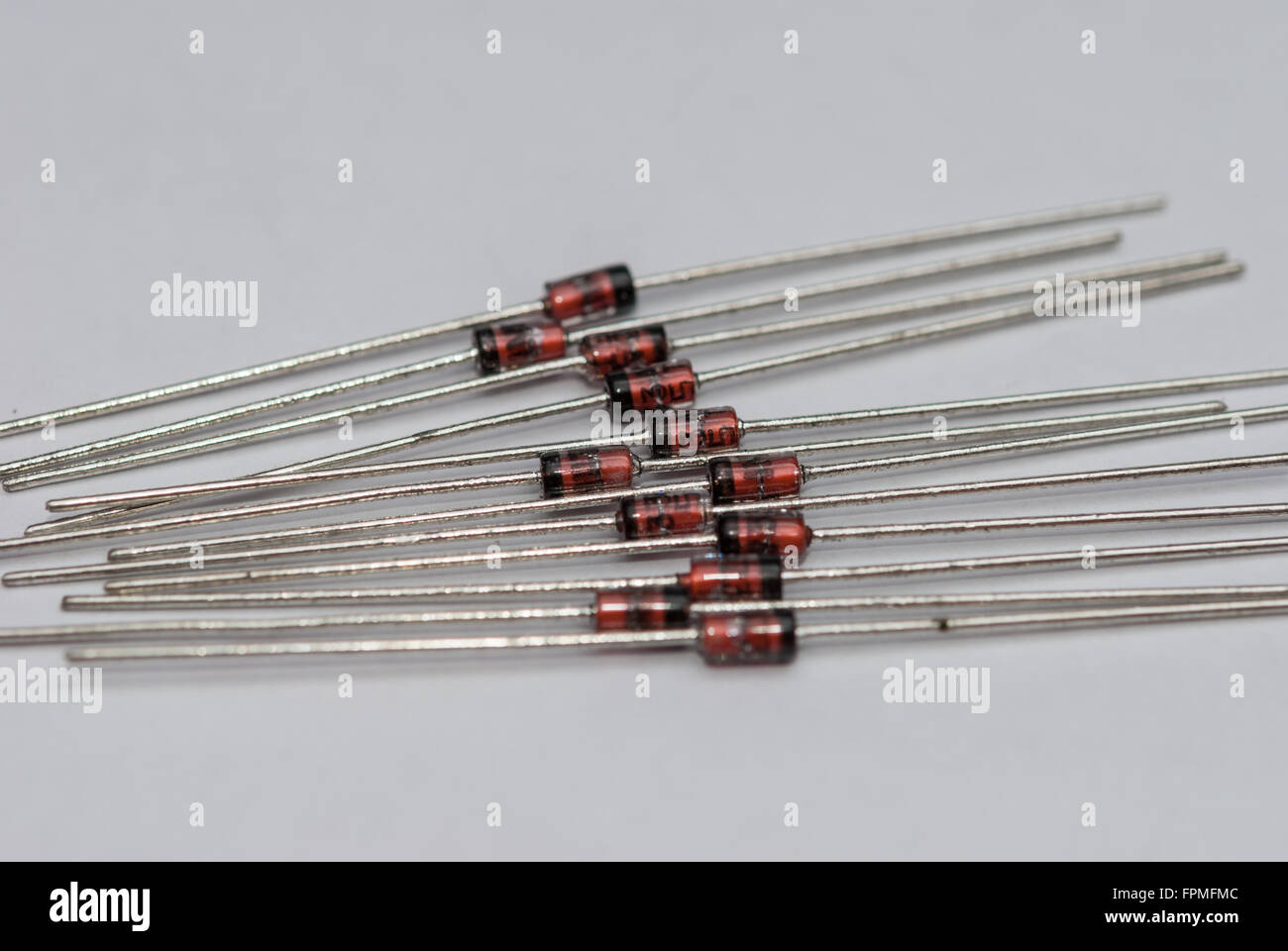 Simple circuit diagram white background hi-res stock photography and ...