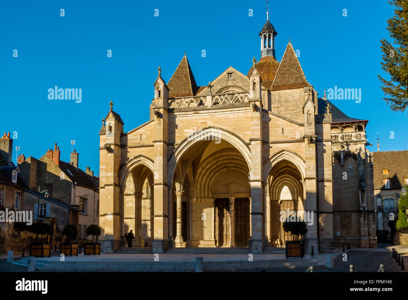 Basilica Notre Dame,Beaune, Cote d Or, Burgundy, France Stock Photo - Alamy