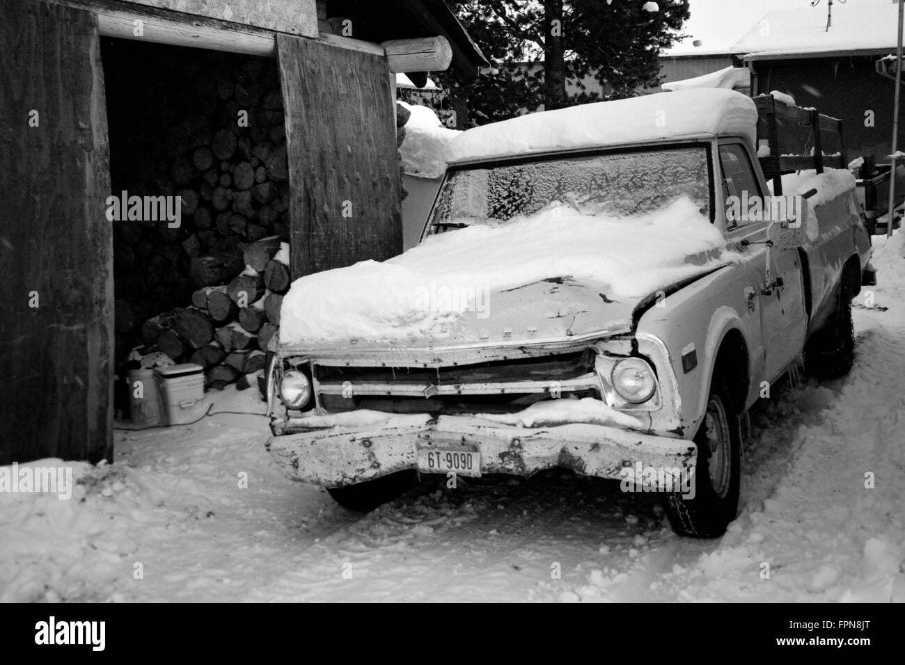 Under maintained Black and White Stock Photos & Images - Alamy