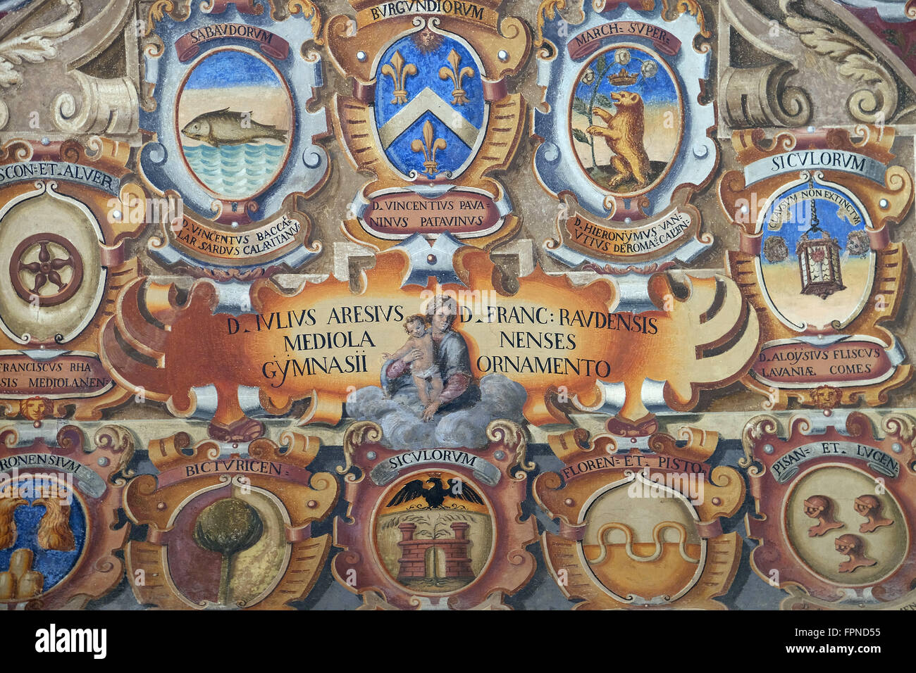 External atrium hi-res stock photography and images - Alamy