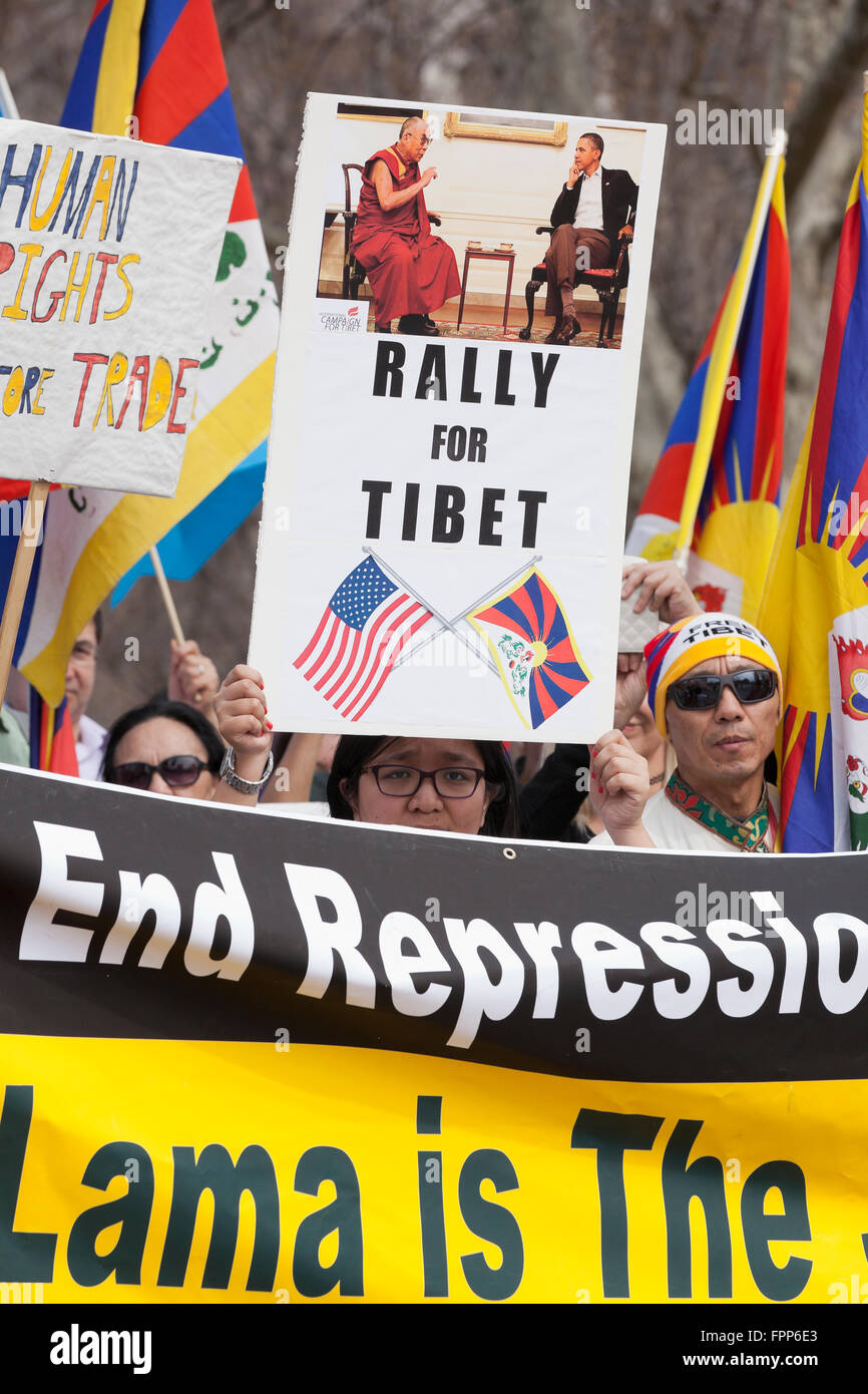 Tibetan americans hi-res stock photography and images - Alamy