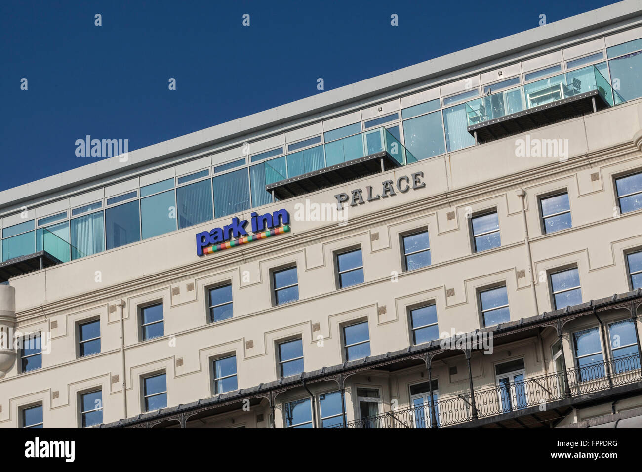 Facade of Radisson Park Inn Hotel Stock Photo - Alamy