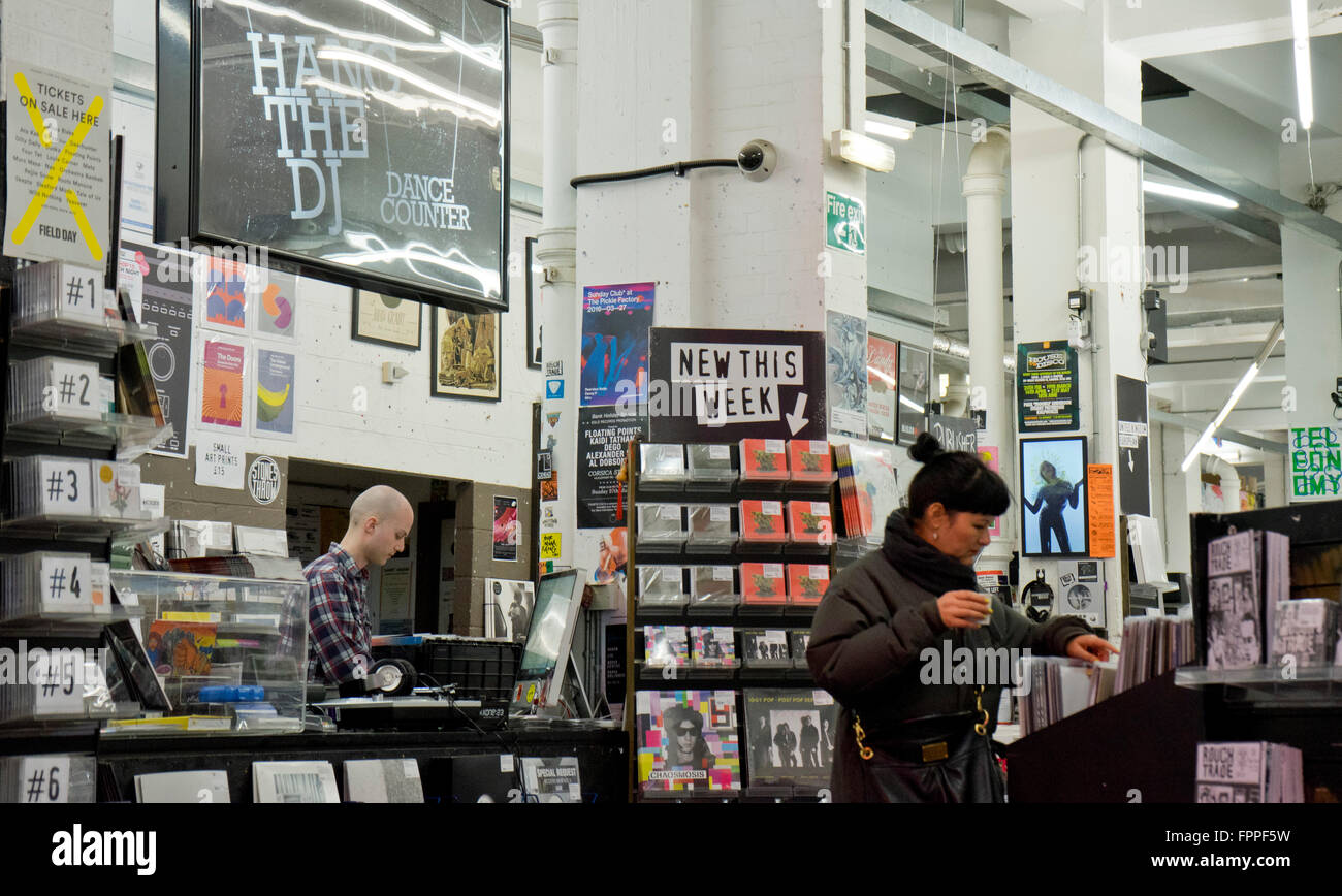 Record book shop hi-res stock photography and images - Alamy