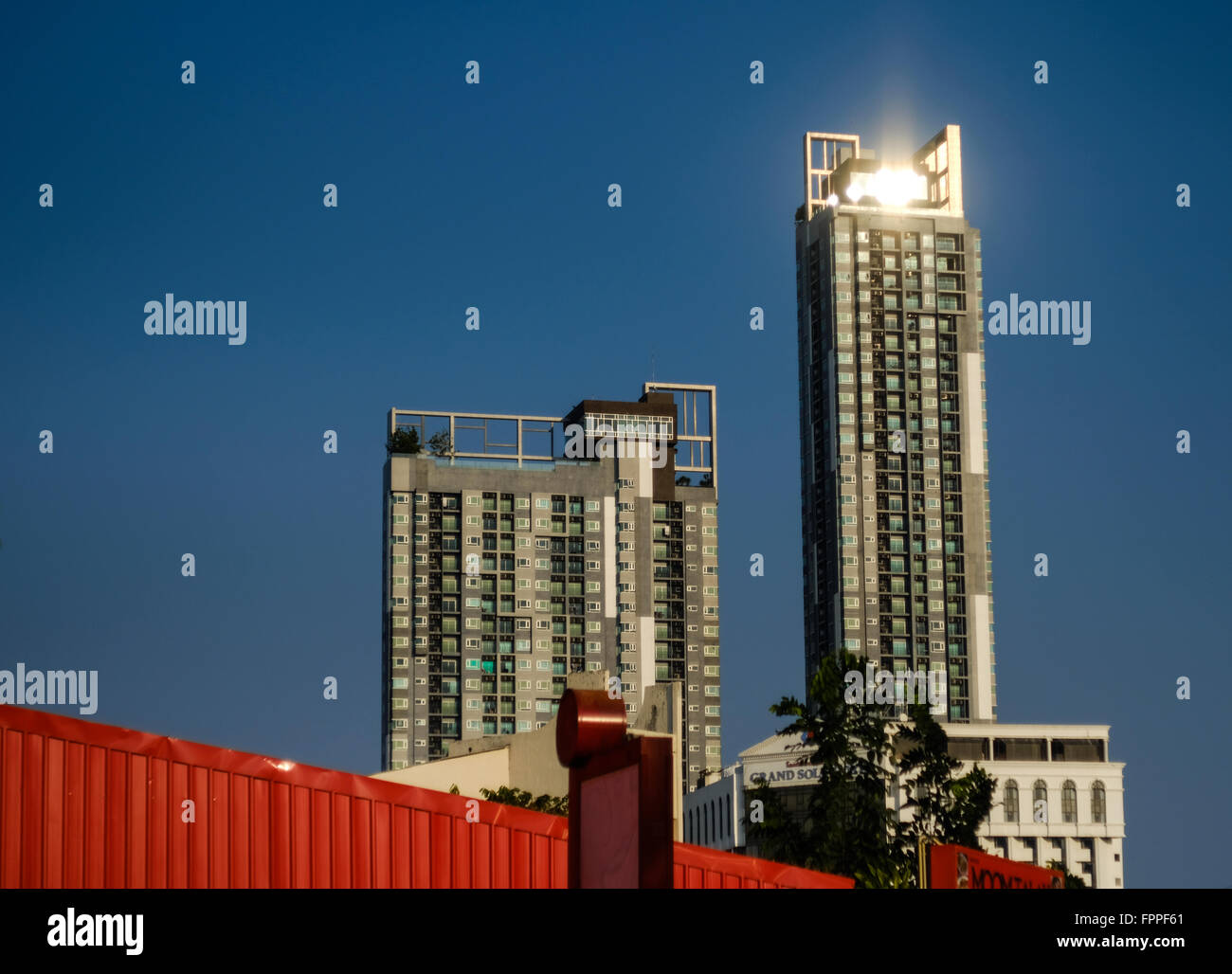 High light tower hi-res stock photography and images - Alamy