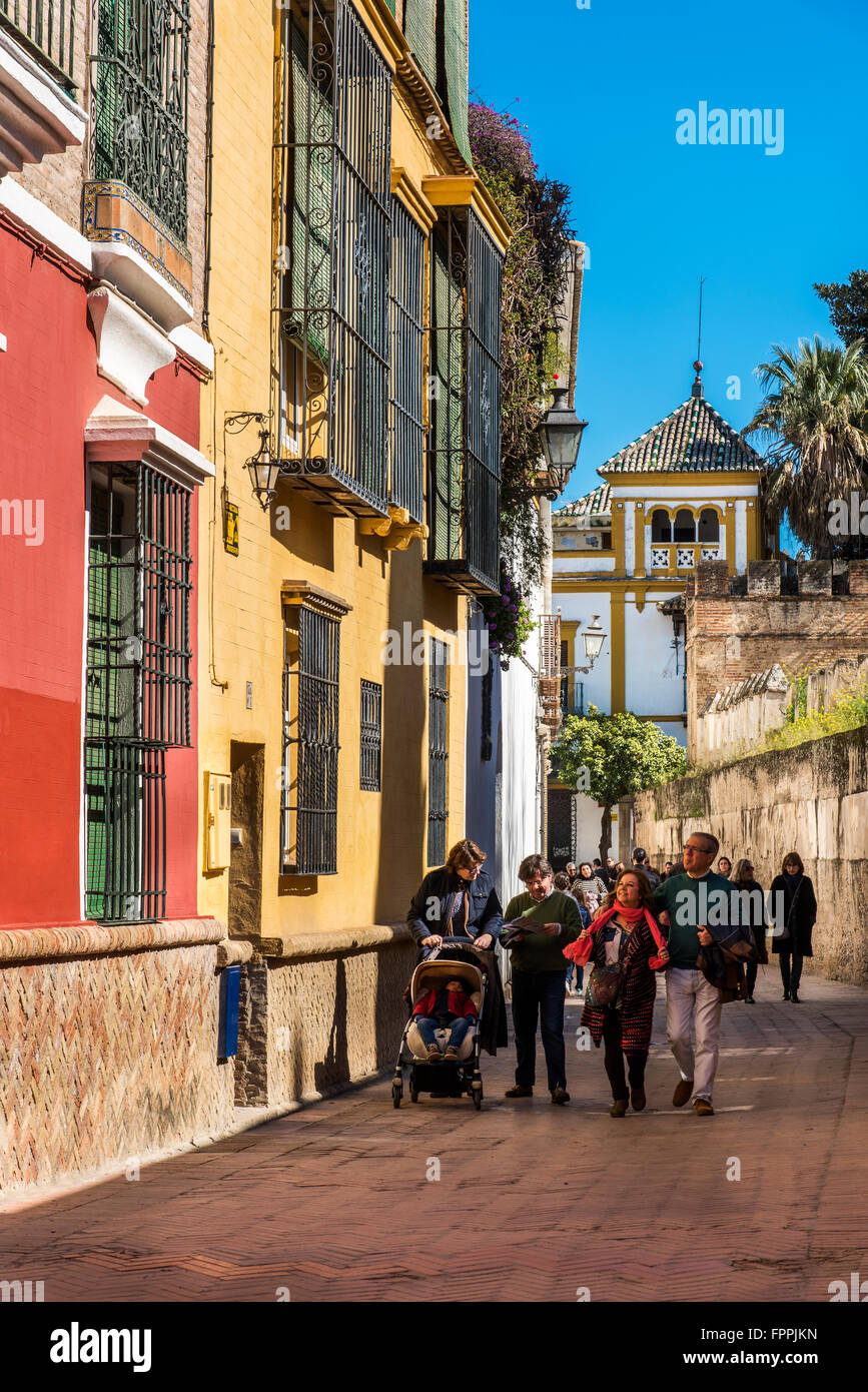 Santa cruz seville hi-res stock photography and images - Alamy