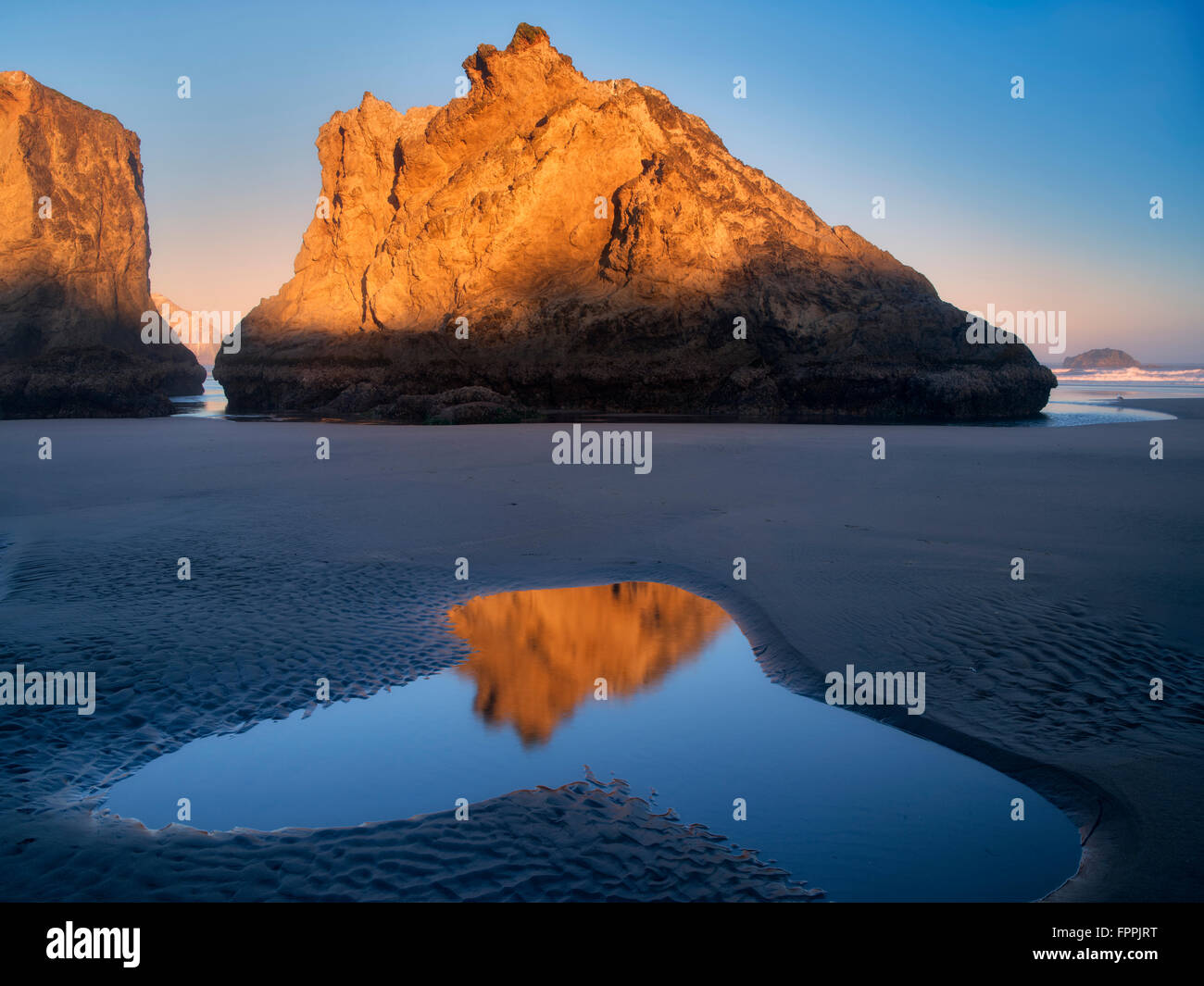 Tide pools hi-res stock photography and images - Alamy