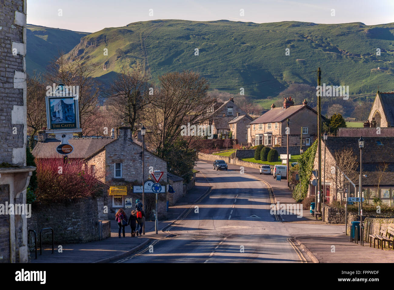 Castleton derbyshire hi-res stock photography and images - Alamy