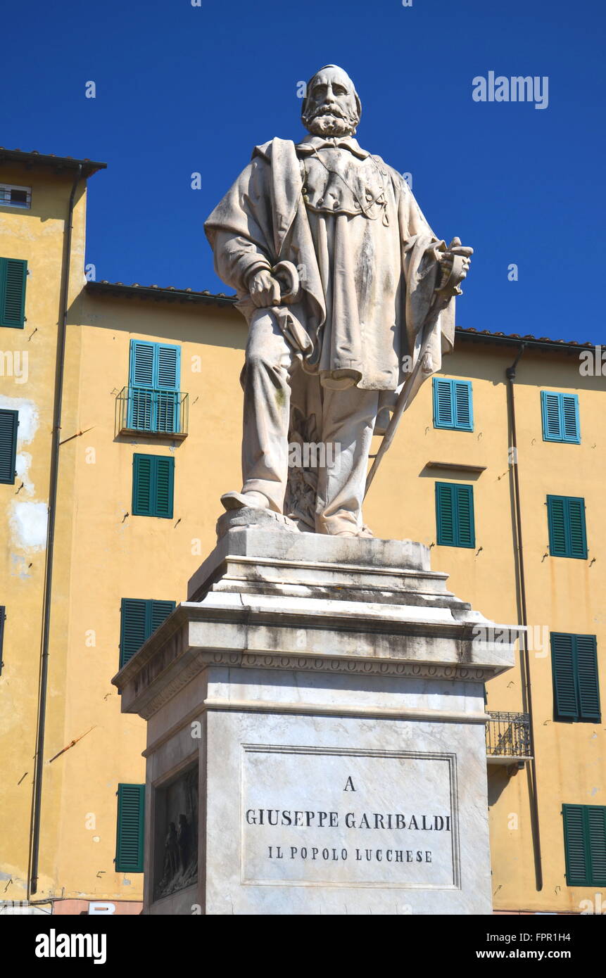 The statue of Giuseppe Garibaldi in Lucca, Tuscany in Italy Stock Photo ...