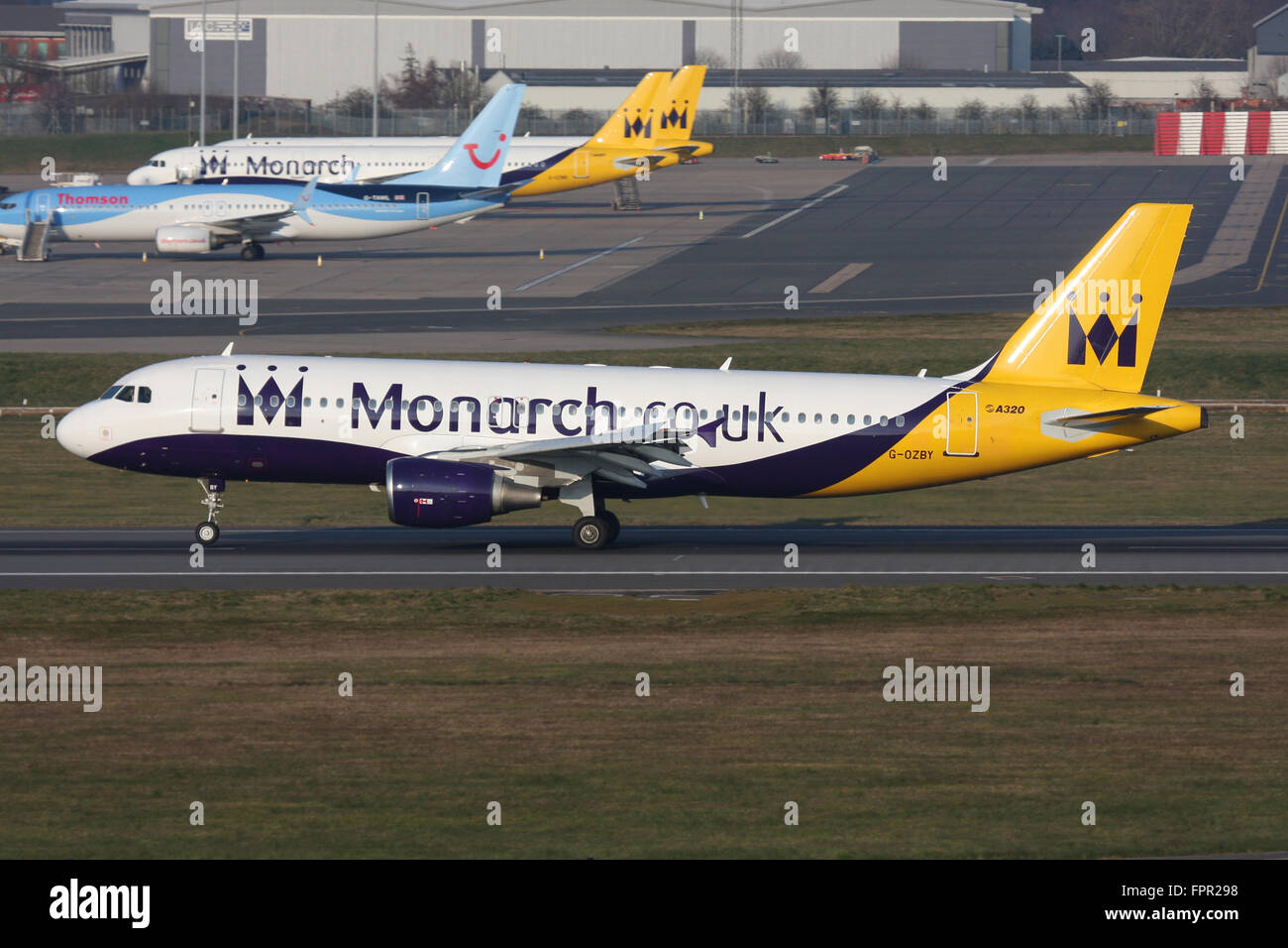 MONARCH Airbus a321 a320 Stock Photo - Alamy