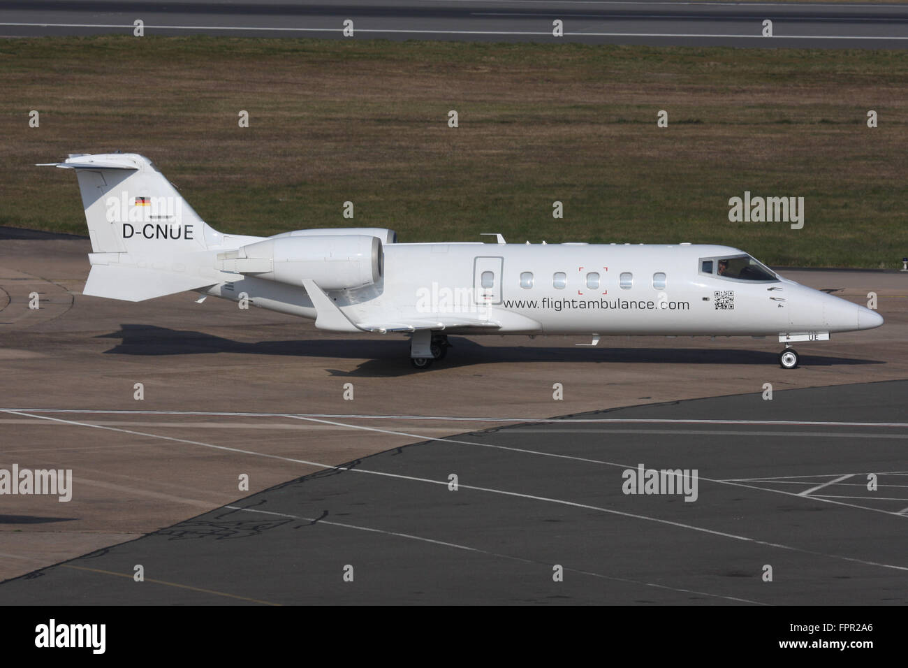 Lear jet hi-res stock photography and images - Alamy