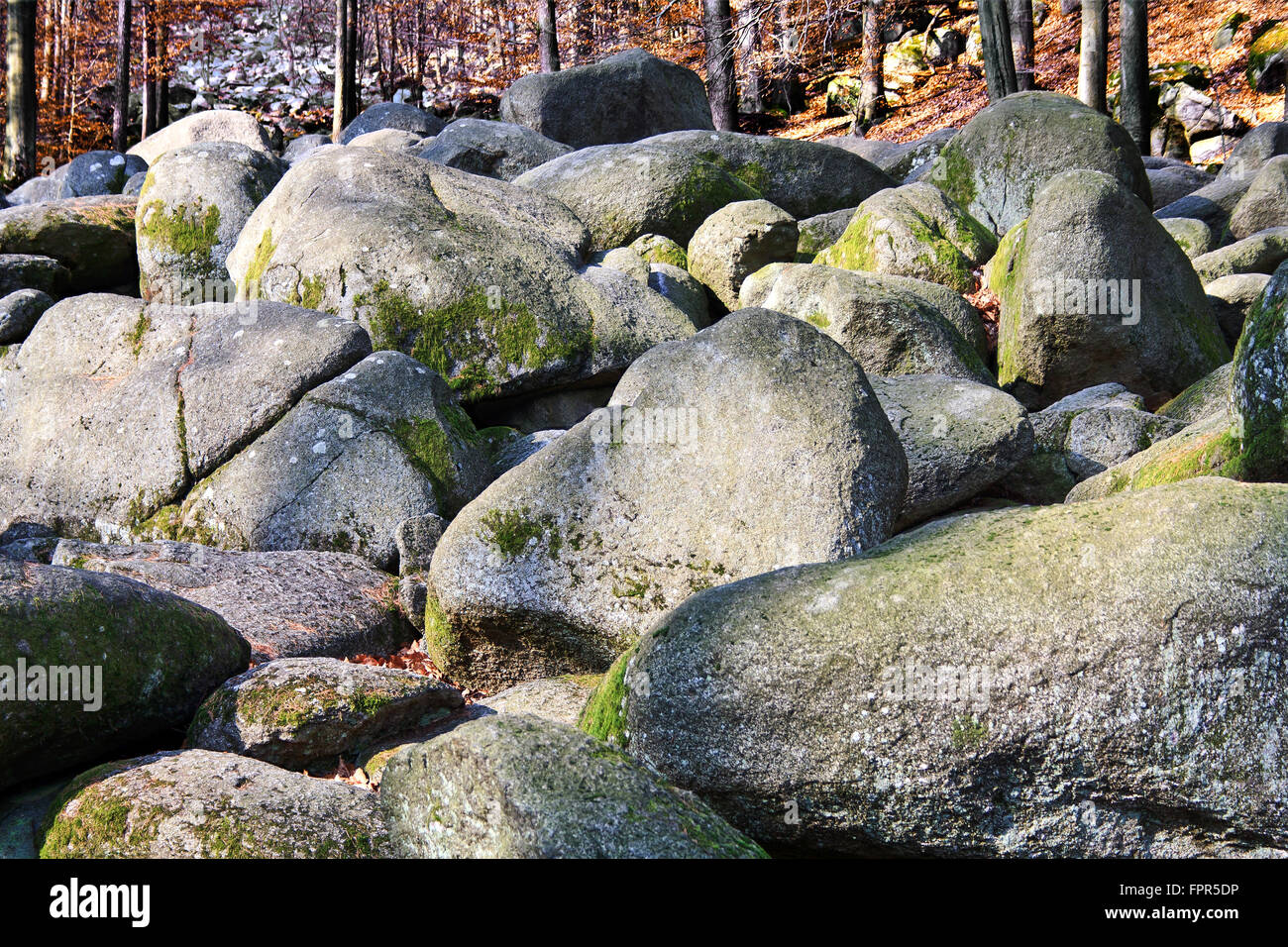 Pile rocks boulders in hi-res stock photography and images - Alamy