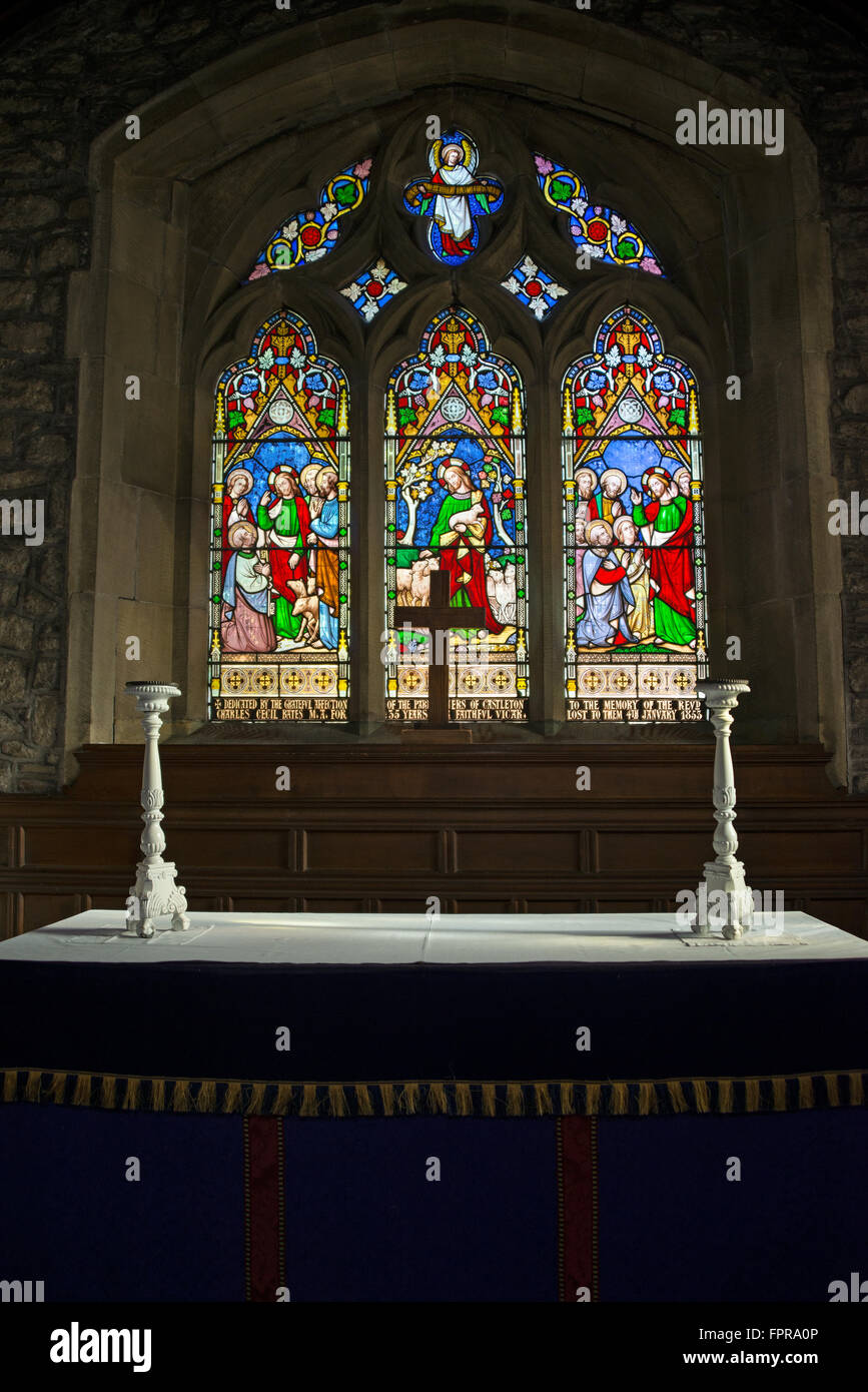 East Window, St Edmund's Church, Castleton, Derbyshire, interior Stock ...