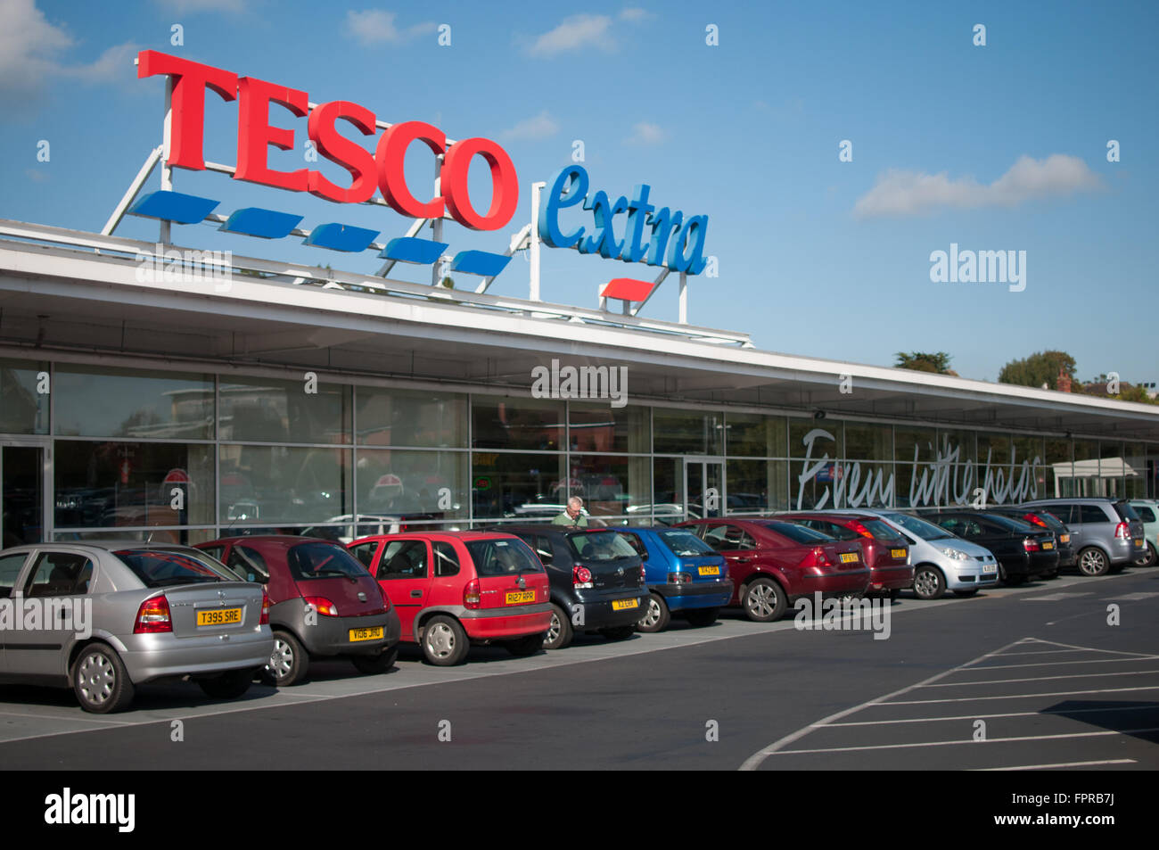 Tesco store uk supermarket hi-res stock photography and images - Alamy