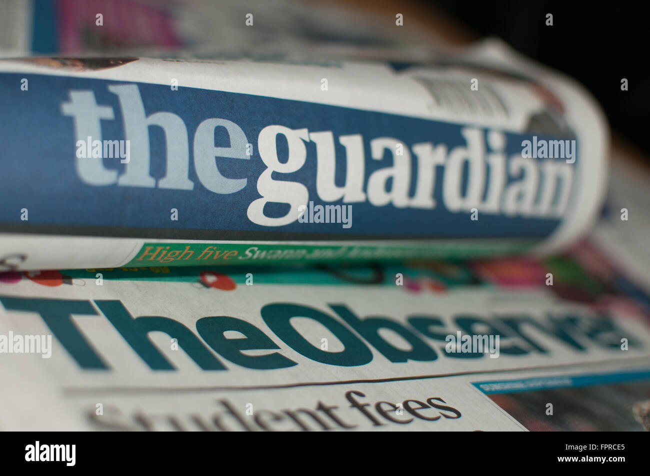 The observer newspaper hi-res stock photography and images - Alamy