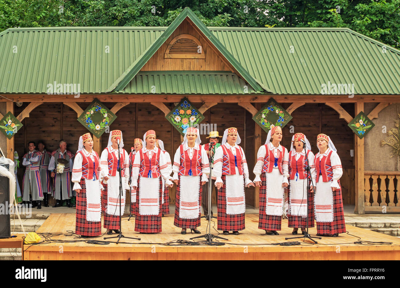 The folklore group dance and sing in Vitebsk Stock Photo - Alamy
