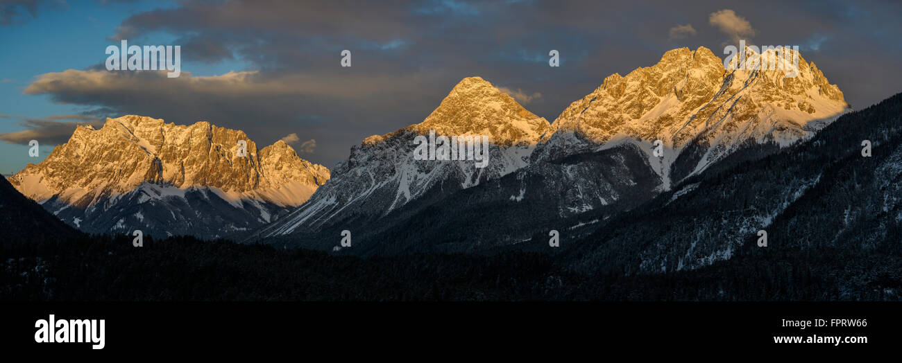 Panoramic view from the Fernpass, from left Zugspitze, Schneefernerkopf ...