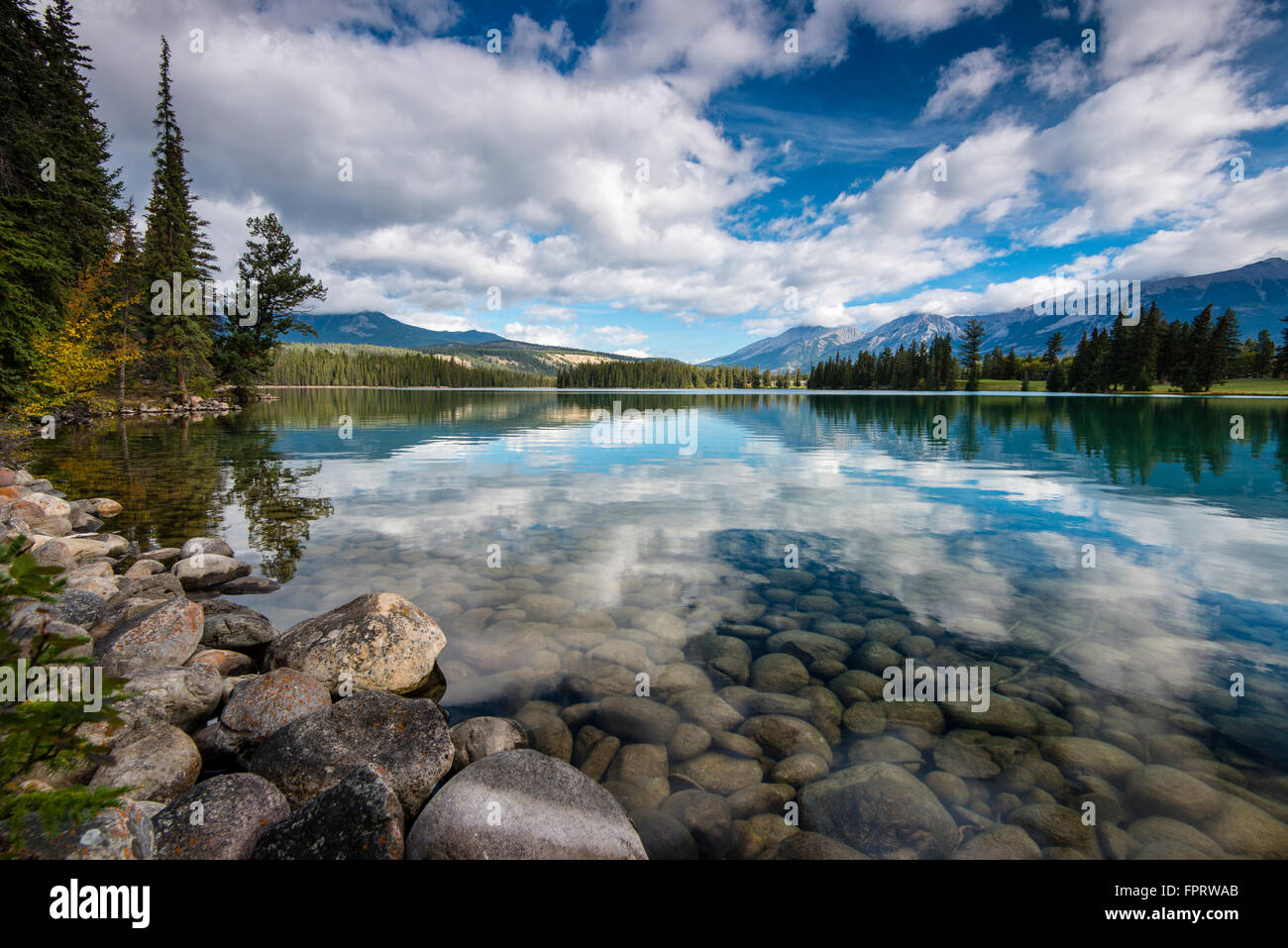 Lac Beauvert, Beauvert Lake, Jasper National Park, Canadian Rockies ...