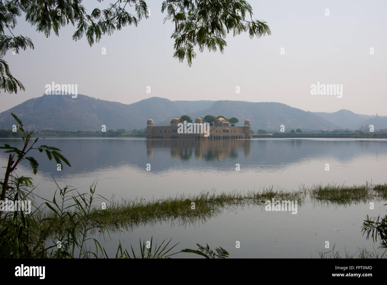 Jal Mahal lake palace Stock Photo - Alamy
