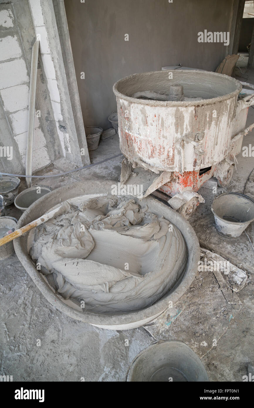 Old concrete mixer mixer hi-res stock photography and images - Alamy