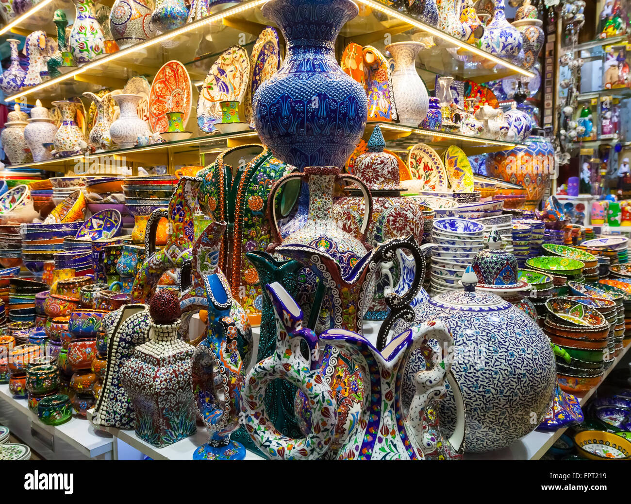 Istanbul grand bazaar antique hi-res stock photography and images - Alamy