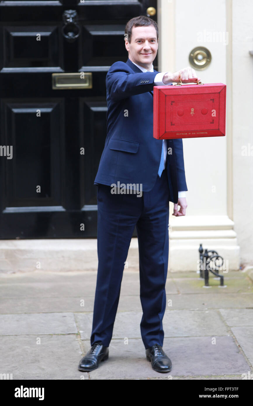 Chancellor of the exchequer red box hi-res stock photography and images ...