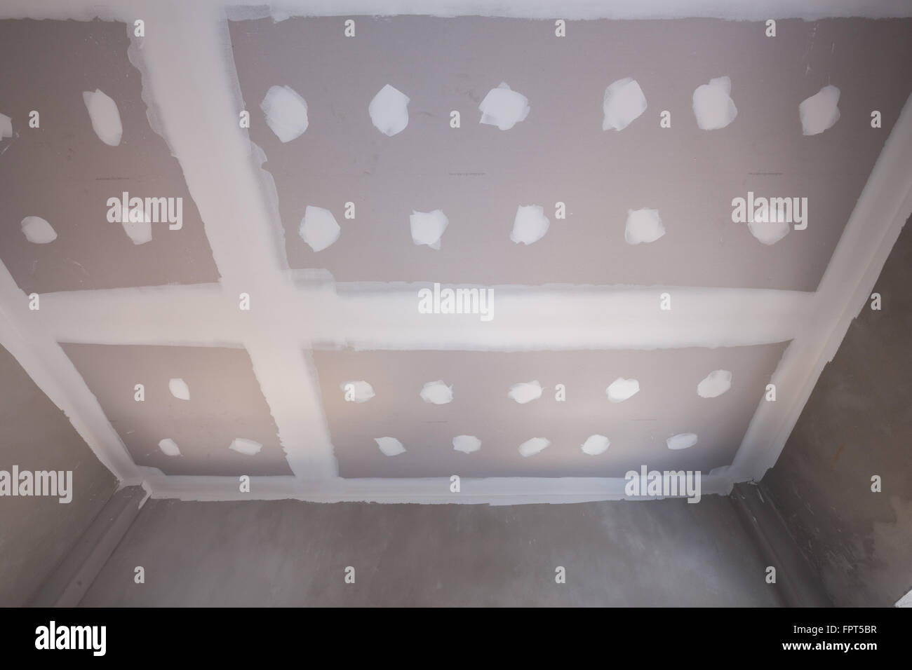 gypsum board ceiling of house at construction site Stock Photo - Alamy