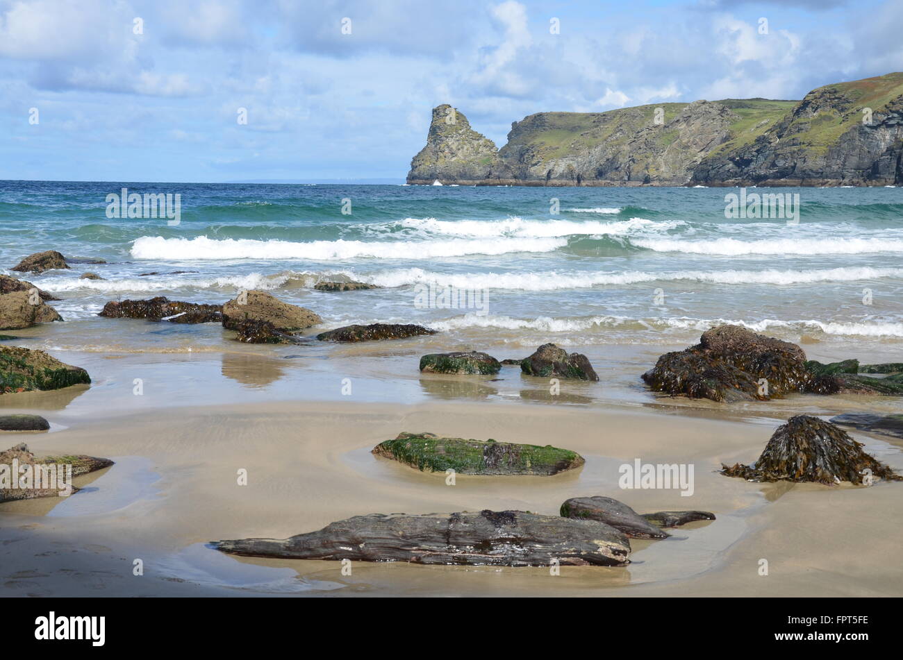 Bossiney bay hi-res stock photography and images - Alamy