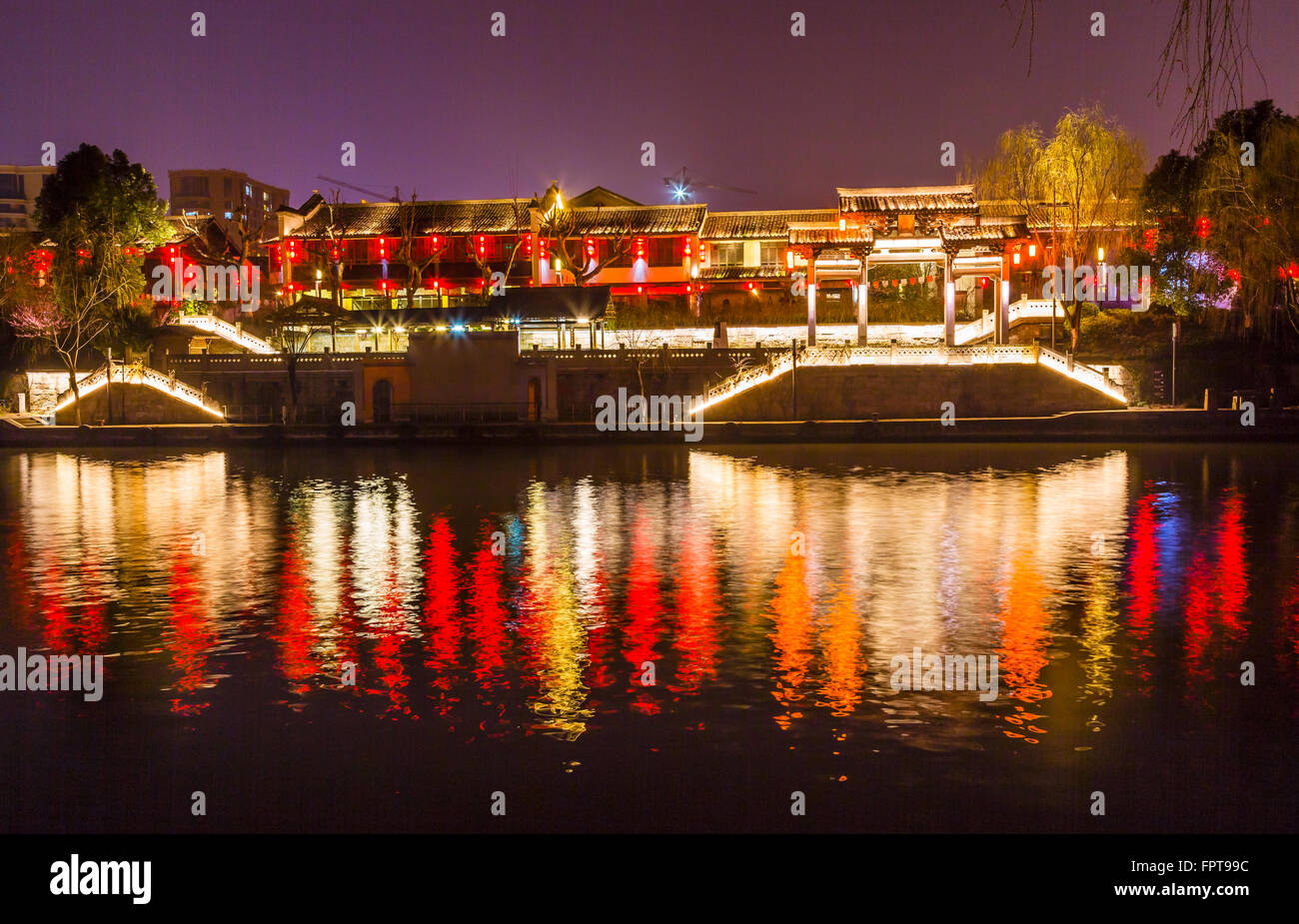Chinese Gate Grand Canal Buildings, Lights NIght Reflection Hangzhou ...