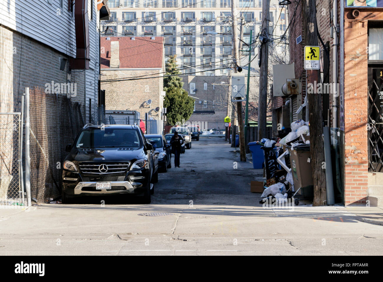 Pilsen neighborhood street scene. 18th Street, Chicago, Illinois Stock ...