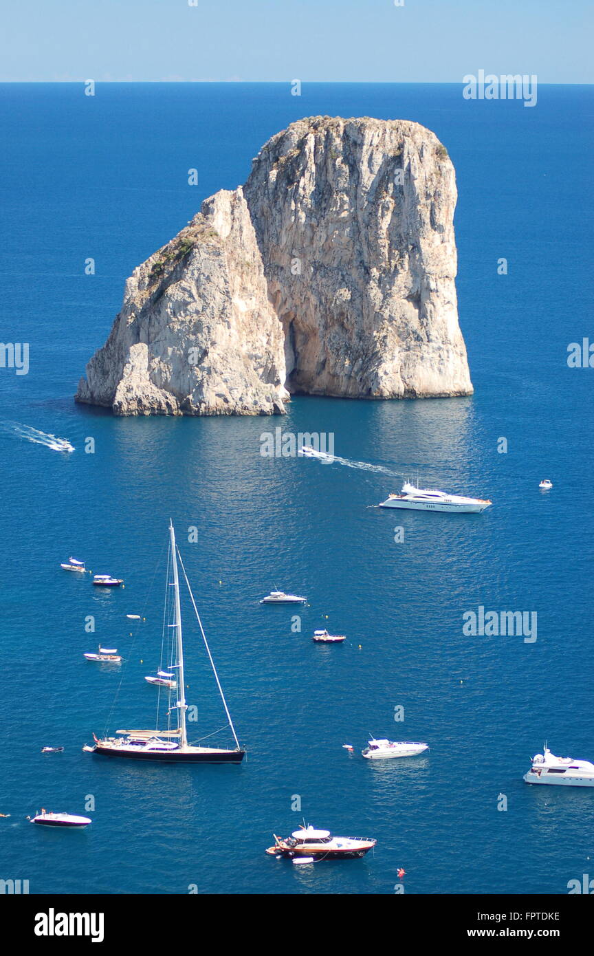 Swim beach faraglioni rocks italy hi-res stock photography and images ...