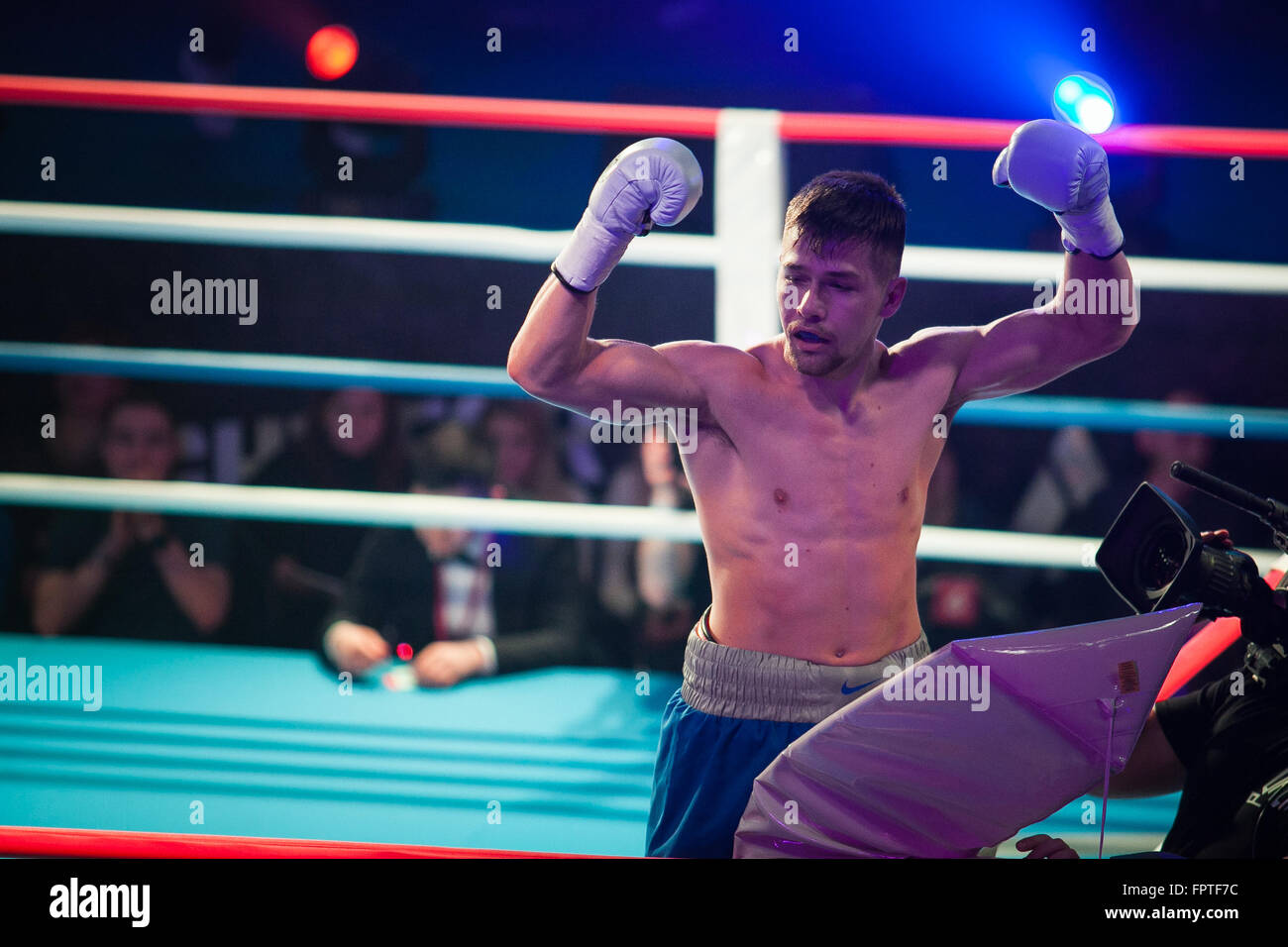 Professional boxing hi-res stock photography and images - Alamy