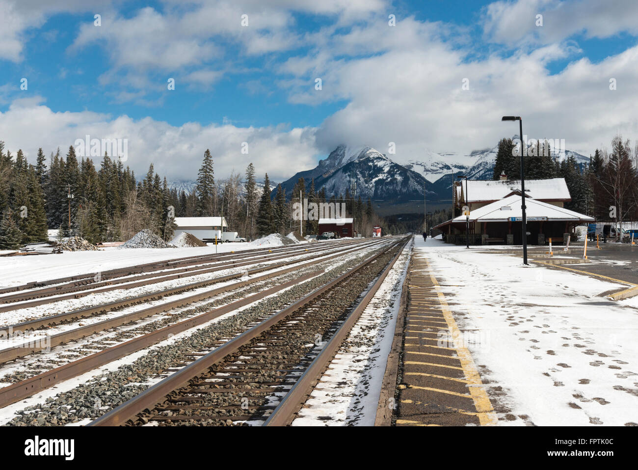 Banff station hi-res stock photography and images - Alamy