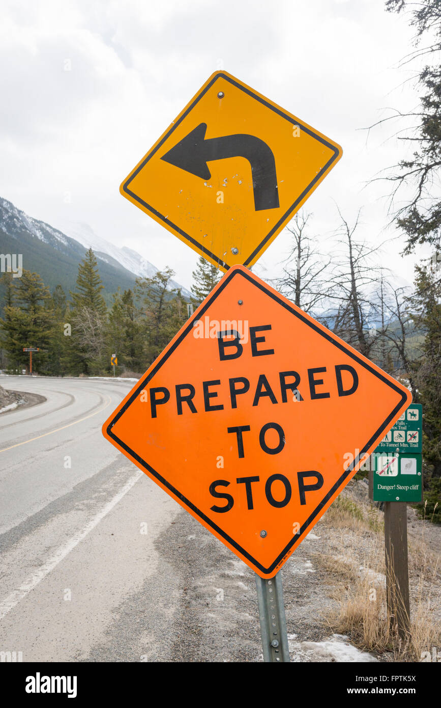 Stop sign canada hi-res stock photography and images - Alamy