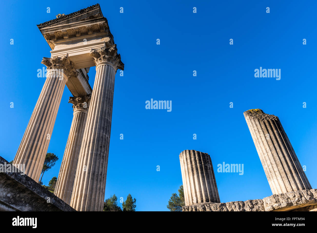 Ruines de Glanum ,Saint Rémy de Provence,Bdr france 13 Stock Photo - Alamy
