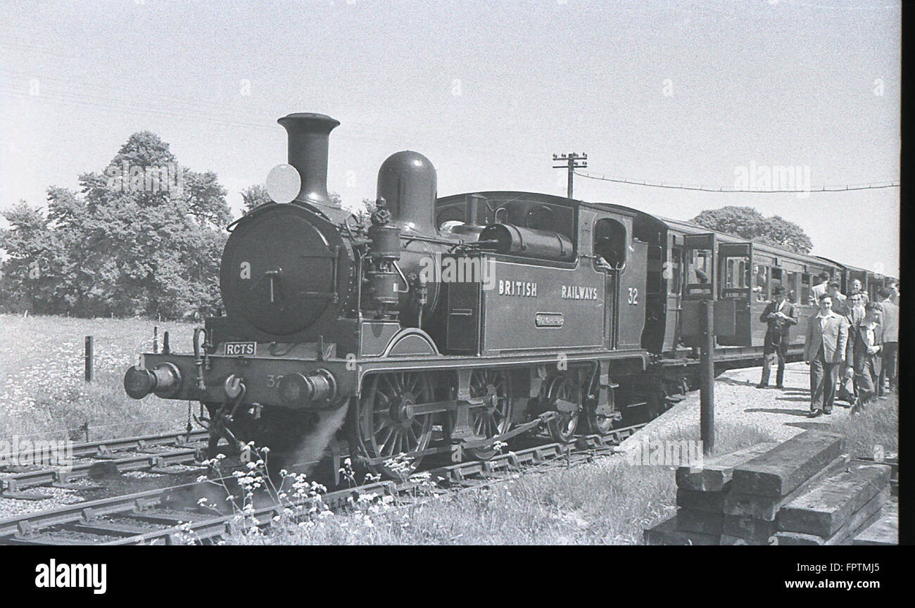 Southern Railway O2 class 0-4-4T No.32 Bonchurch on the Isle of Wight ...