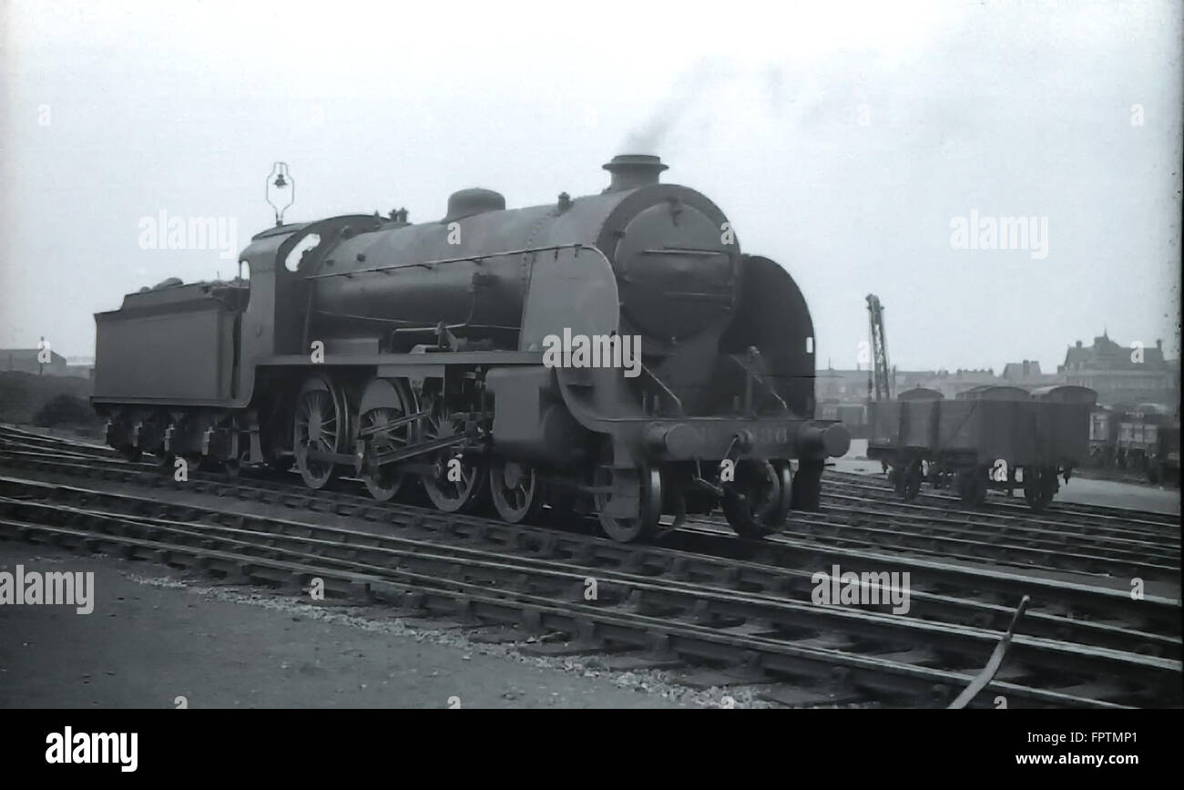SR N15X 4-6-0 Locomotive No.836 in Southern railway livery Stock Photo ...