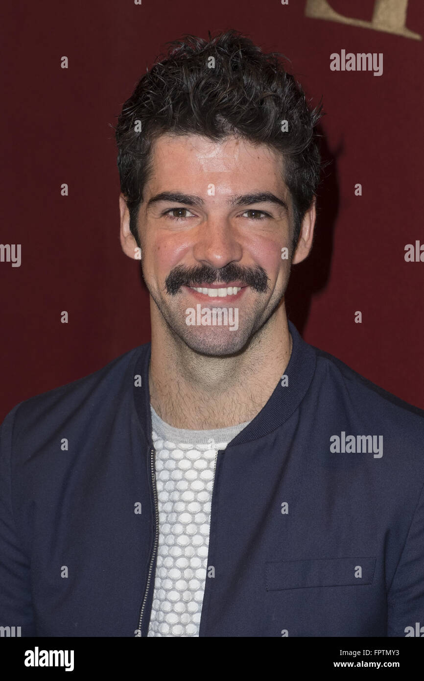 The actress presents the work of Tatro "'New Art: A tribute" in the ...