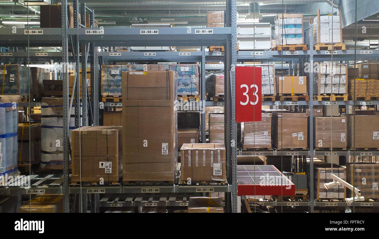 Large store shelves packet Stock Photo - Alamy